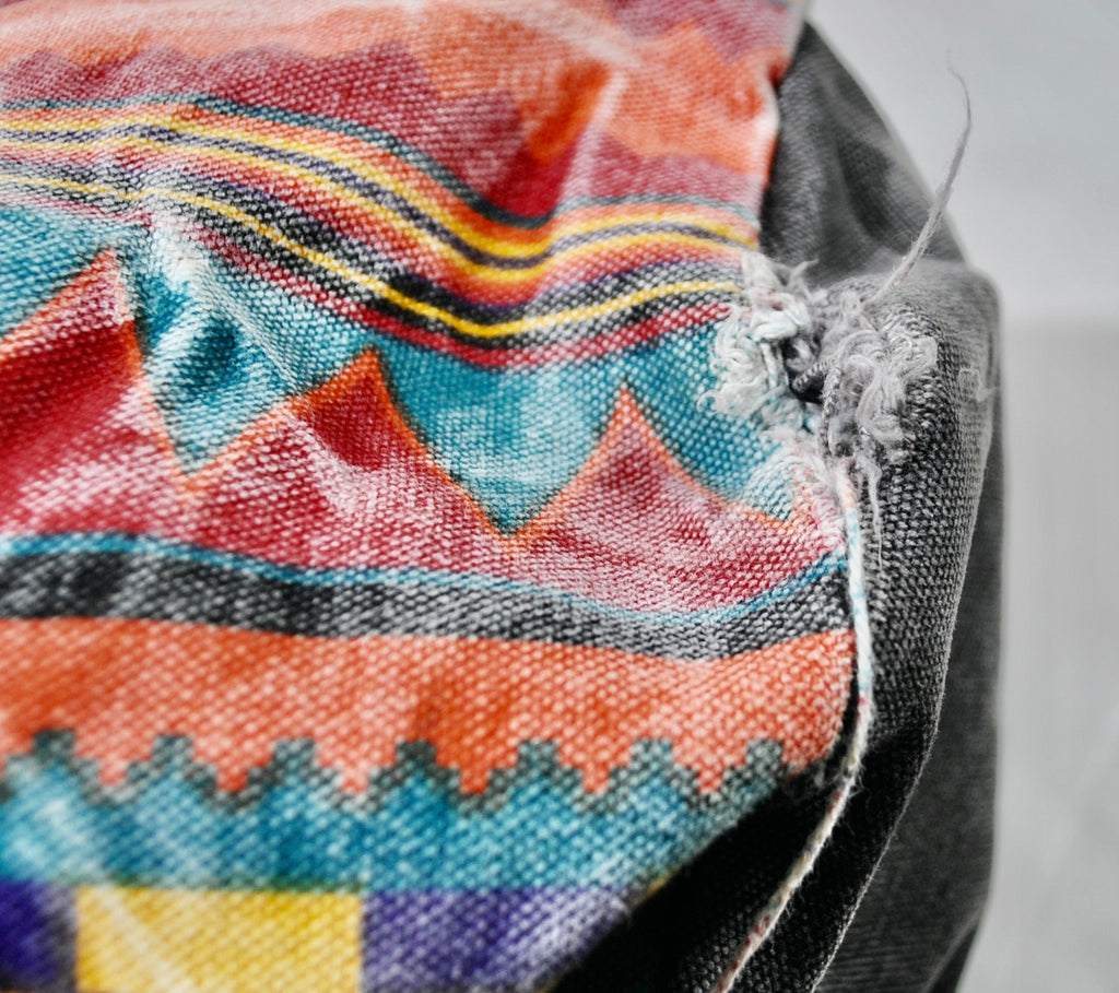 Vintage Fritos Scoops Reba McEntire Mini Duffle Bag – Yesterday's Attic